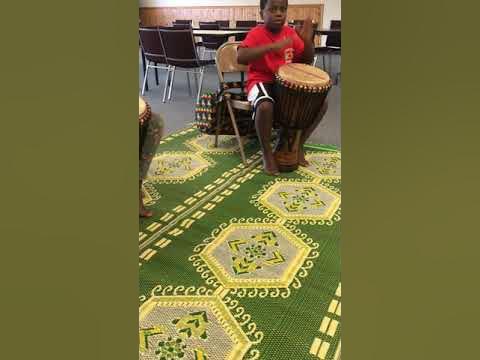African drumming for kids - YouTube
