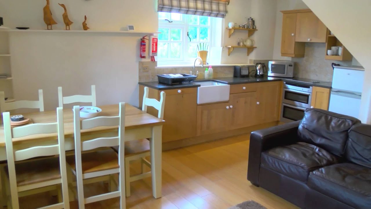 Crazy Well Cottage at Compton Pool Farm - YouTube