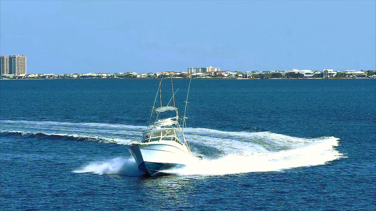 Gulf Coast Yacht Group- 2005 32' Topaz Express- Rigged Right - YouTube