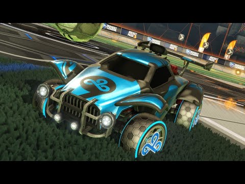 Running into the BEST Rocket League Player in the WORLD... | Supersonic ...