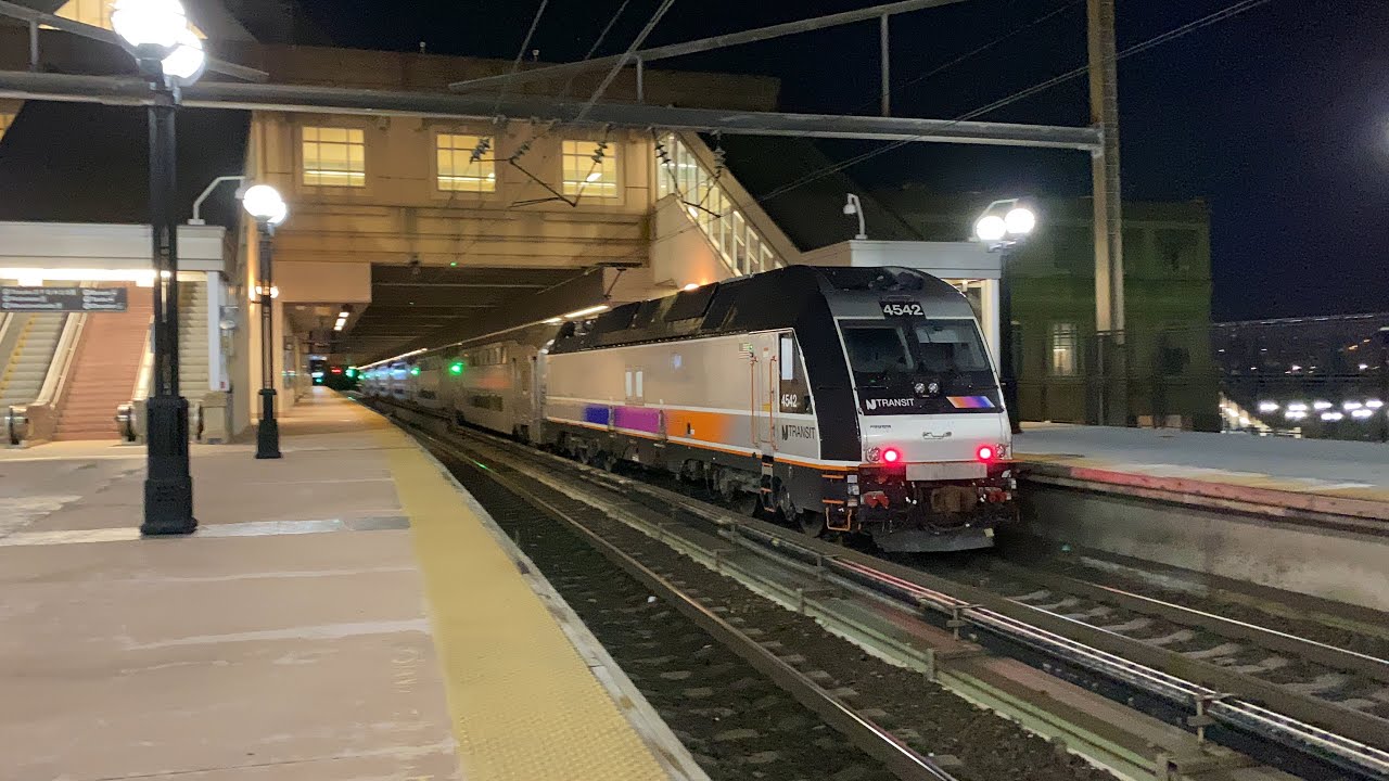 12 Minutes of Back-To-Back NJ Transit Northeast Corridor Trains ...