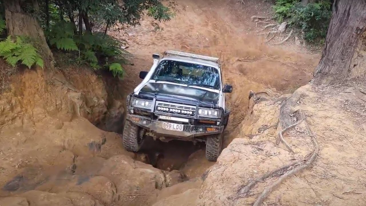 Landcruiser 80 Series 4.2TD Tackling Little Red / Big Red Bypass ...