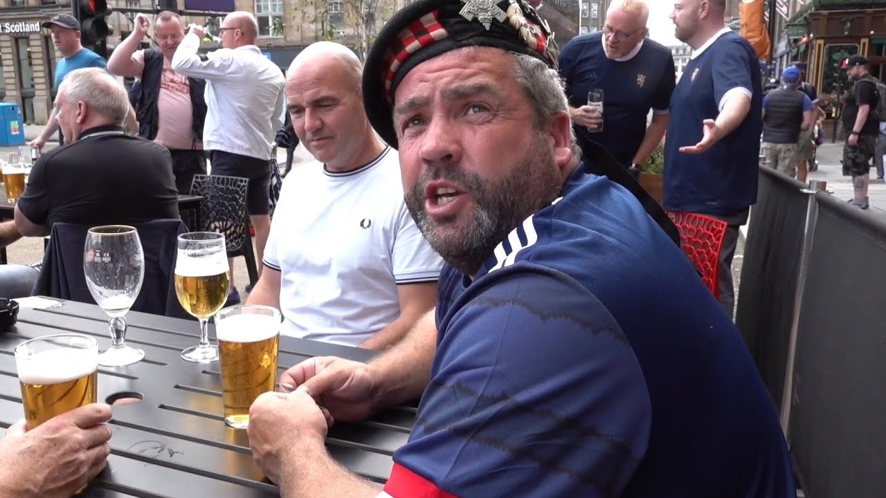 TALKING TO THE SCOTLAND FANS: Scotland v England: The Scottish Fans Are ...