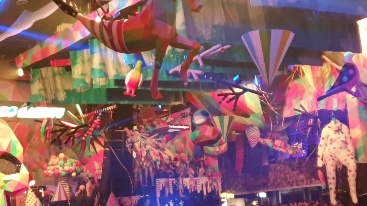 El row Fabrik carnaval 2020 - YouTube