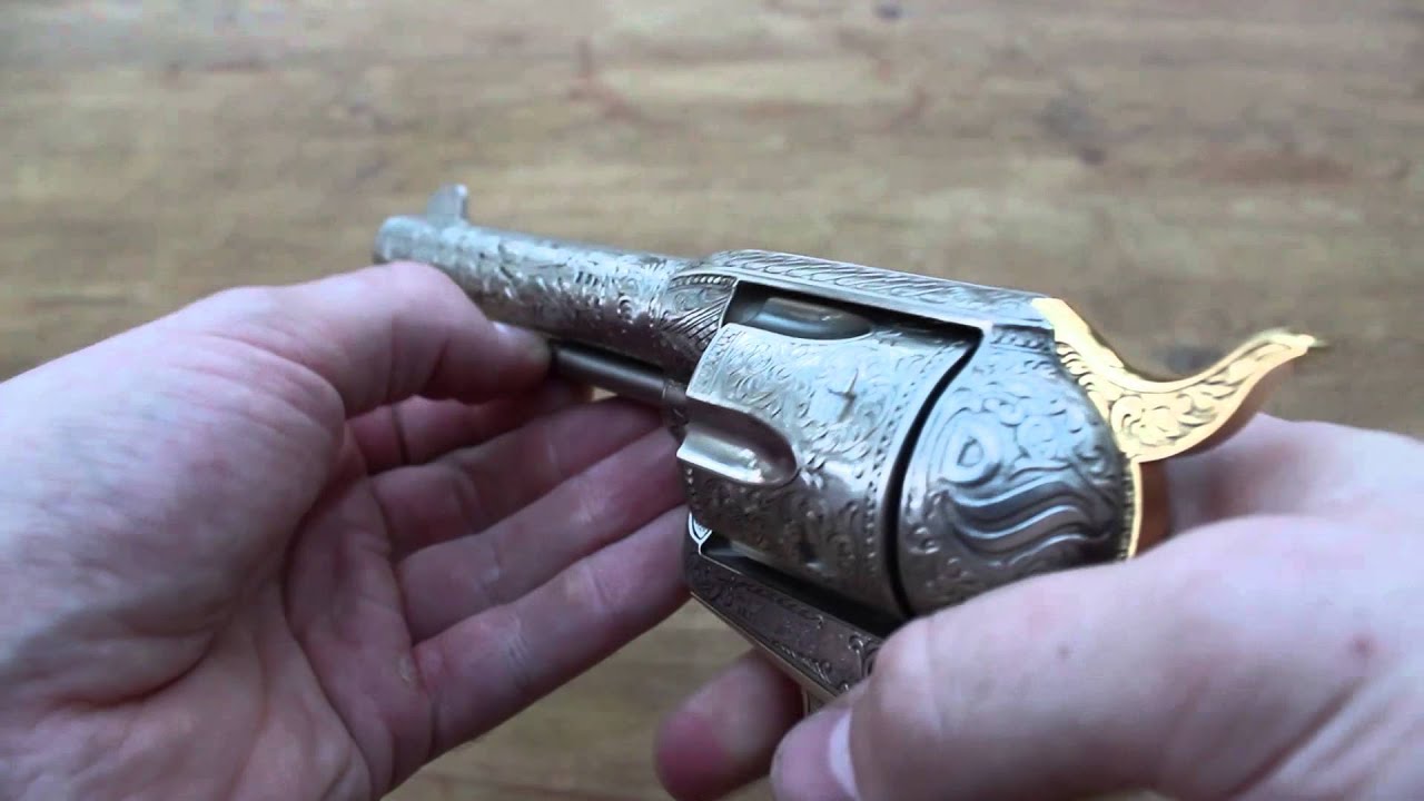 John Wayne Franklin Mint Colt .45 Revolver - YouTube