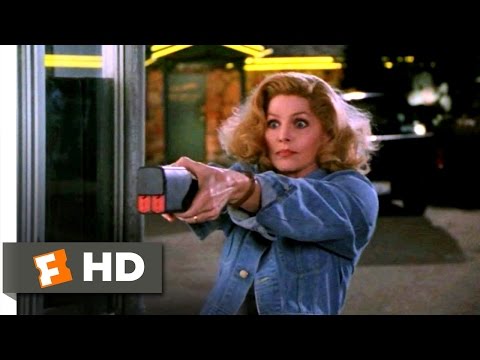 Naked Gun 33 1/3: The Final Insult (5/10) Movie CLIP - Self-Defense (1994) HD