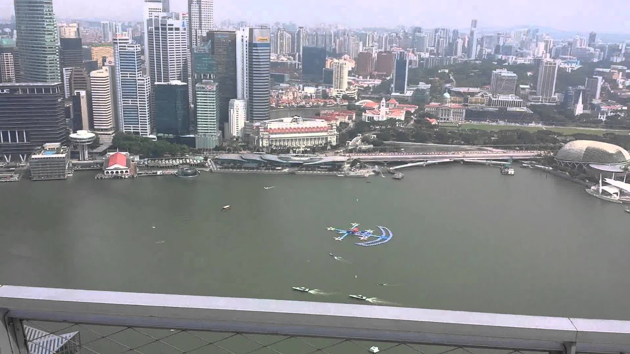 Infinity Pool Edge at MBS - YouTube