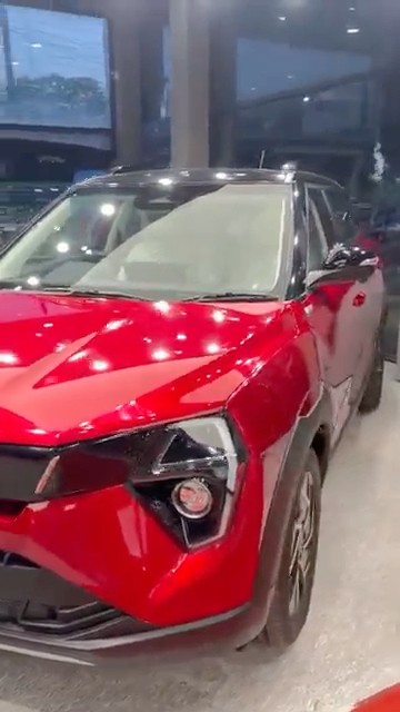 Xuv 3xo Ax5 red colour, #xuv3x0 - YouTube