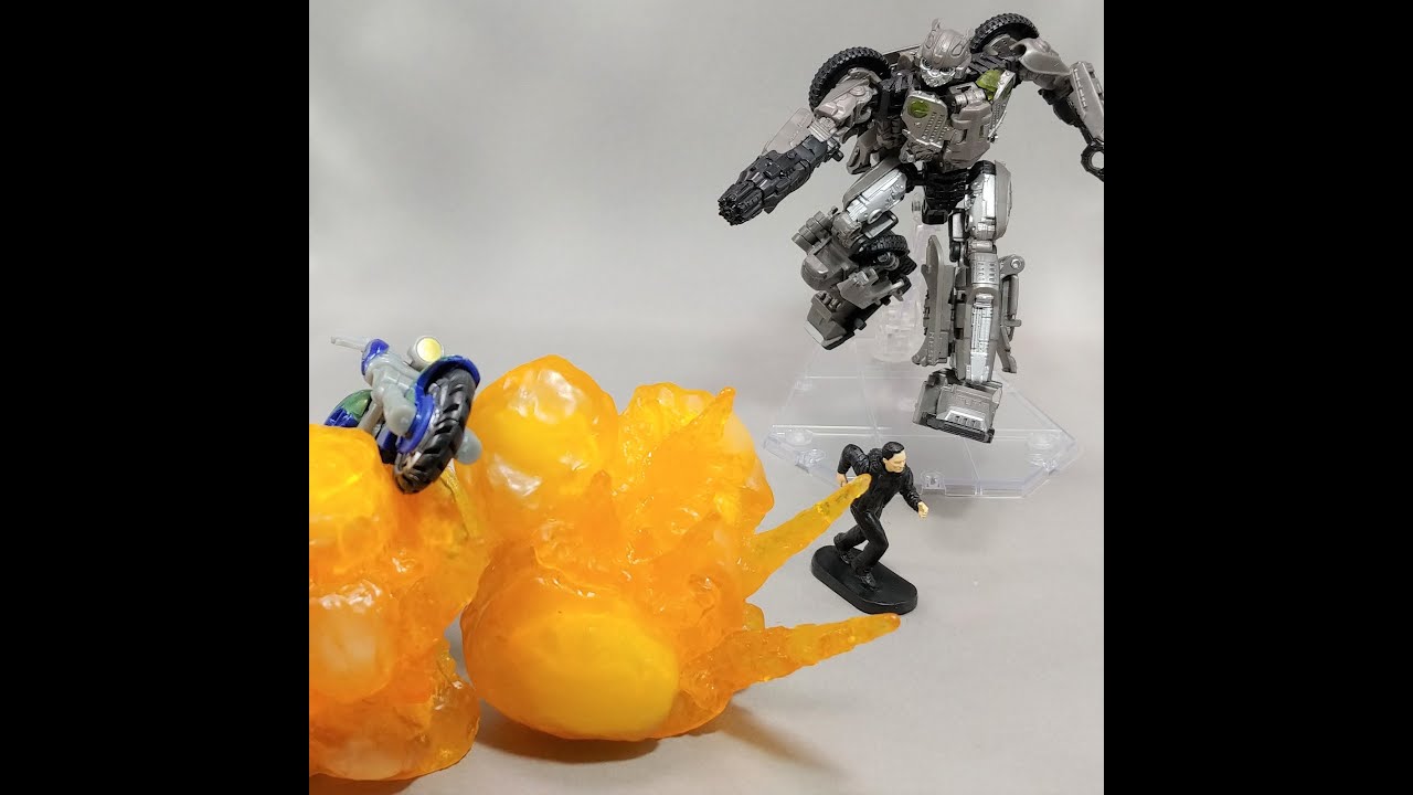 bumblebee fight against drop kick/pelea de bumblebee contra dropkick ...