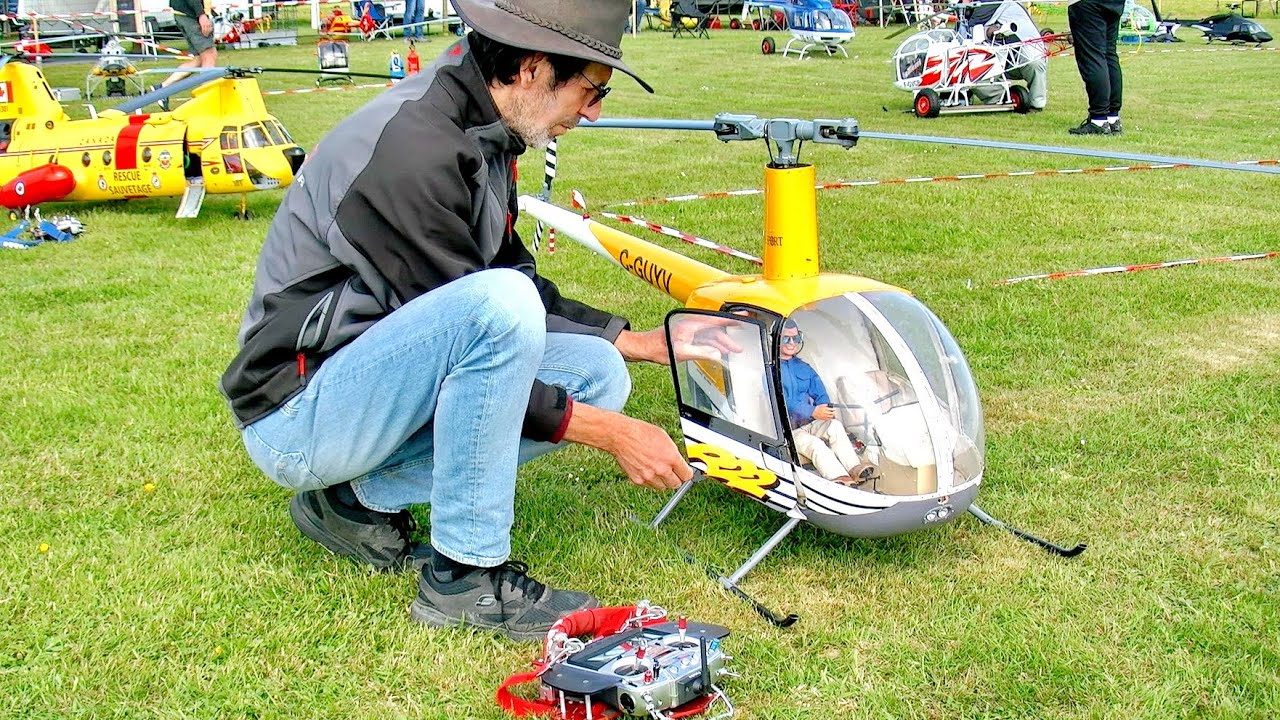 RC ROBINSON R22 VARIO SCALE MODEL ELECTRIC HELICOPTER / FLIGHT ...