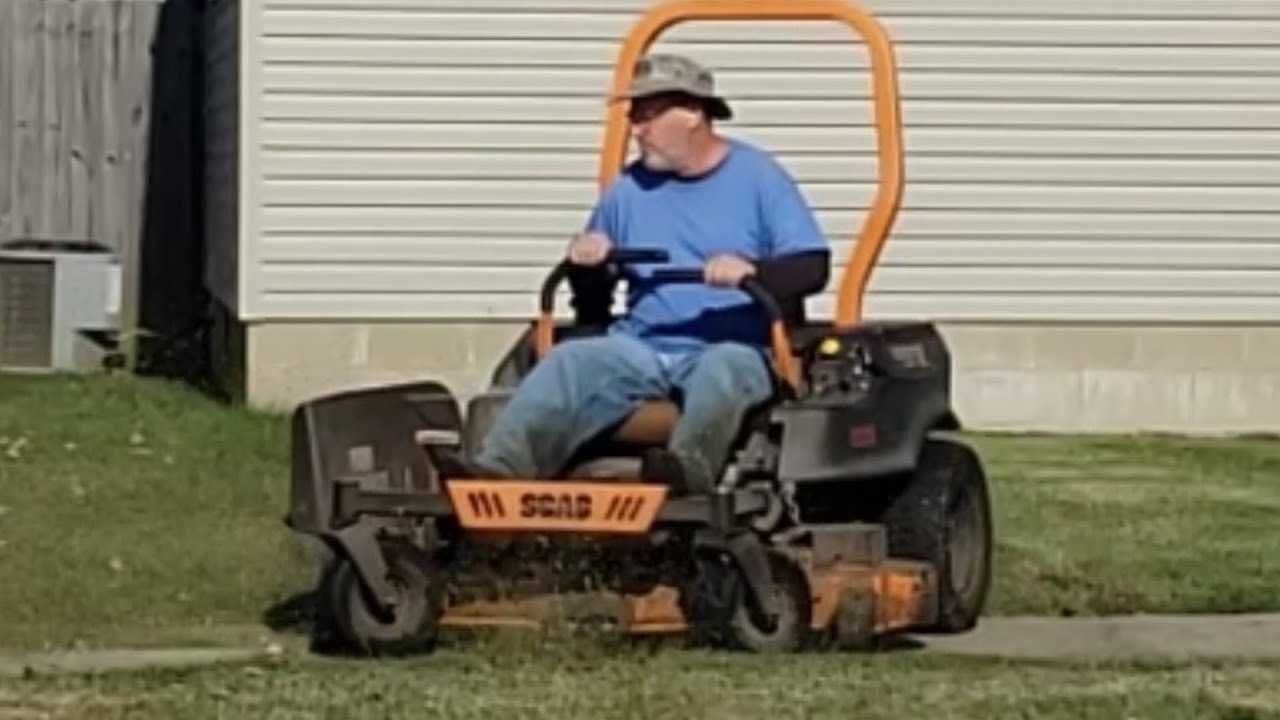 November 17, 2024 A Quick Mow #mow #mowing #mowingthelawn #lawncare ...