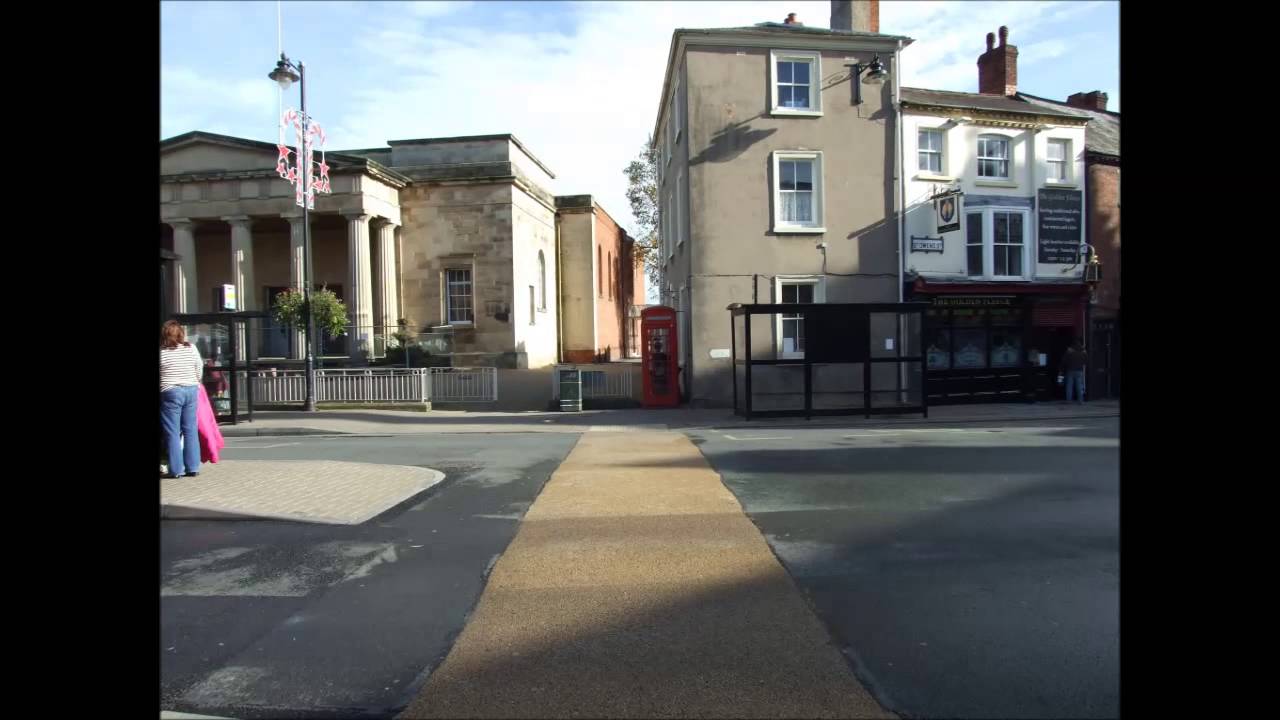 Street stop motion telephone box transformation - YouTube