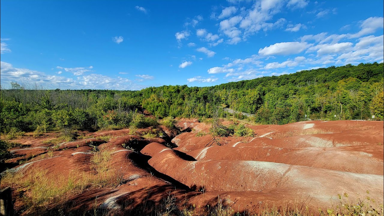 Cheltenham Badland 切爾滕納姆壞地遊踪 p1 過路的開心大發現&十面埋伏 (bilibala talk 20250824) - YouTube