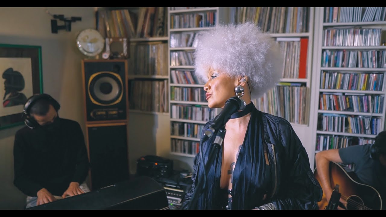 LADY BLACKBIRD: Worldwide FM Session - YouTube