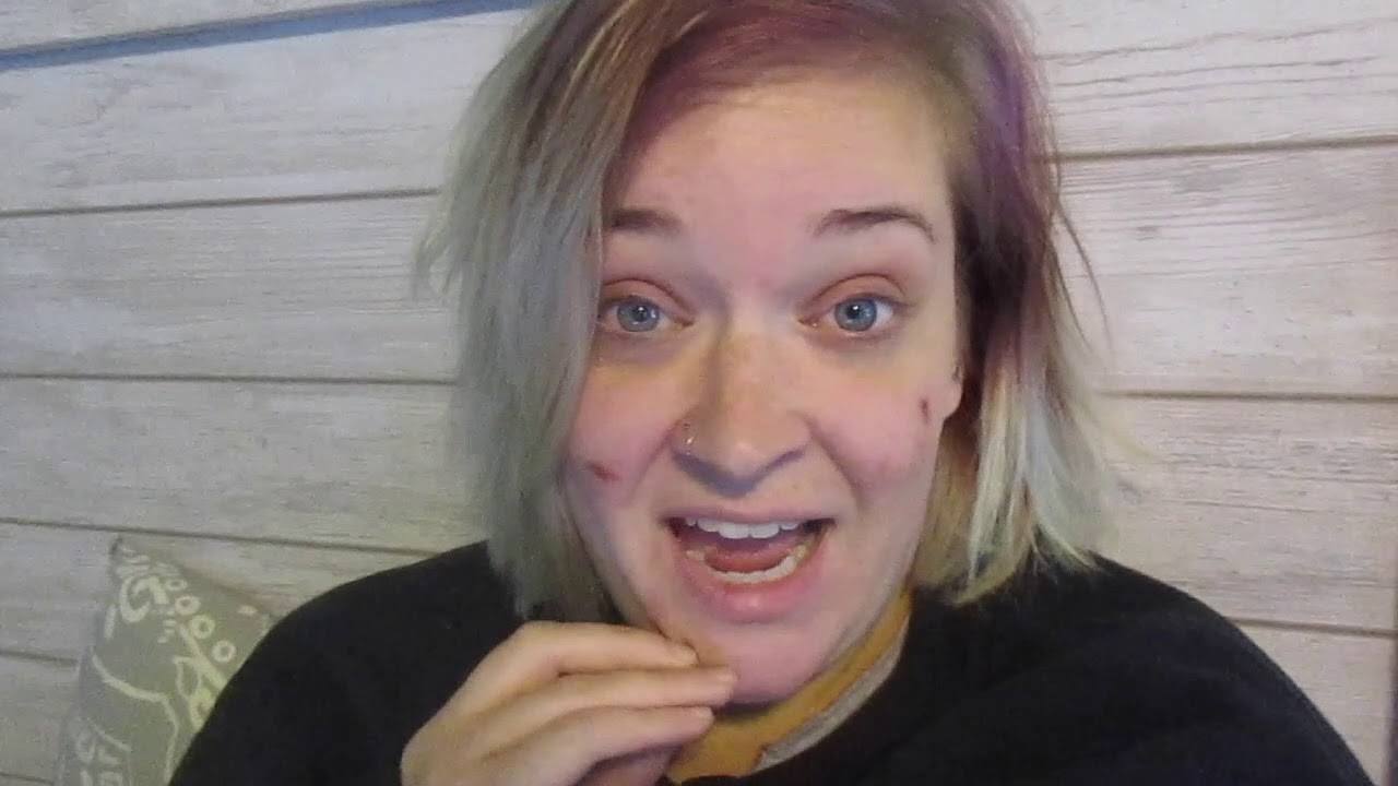 HANGING OUT AT HOME | FOLLOW US #6 | Christina Robb - YouTube