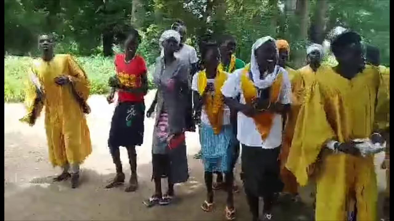 Mabaan Kanyaji choir - YouTube