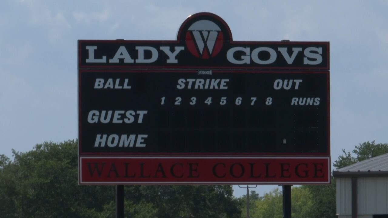 Wallace Lady Govs heading to district tournament - YouTube
