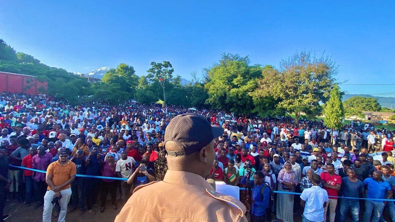 HECHE AIVURUGA VIBAYA CCM MOROGORO - YouTube