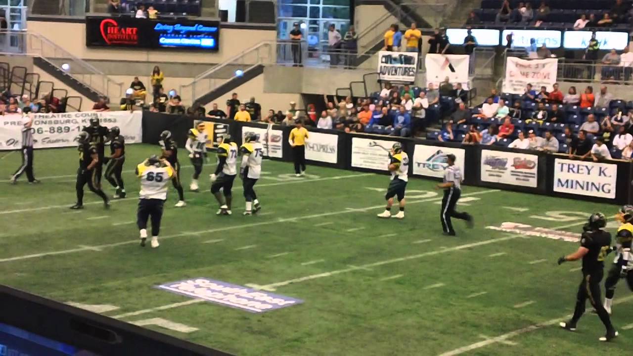 Eastern Kentucky Drillers' Ellery Moore with the Sack - YouTube