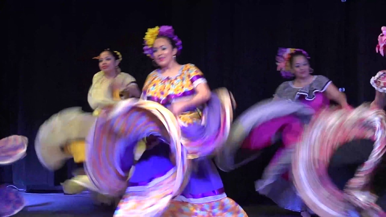 Mexican fiesta dance 01 - YouTube