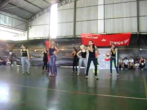 2 ° E dançando Madonna - celebration