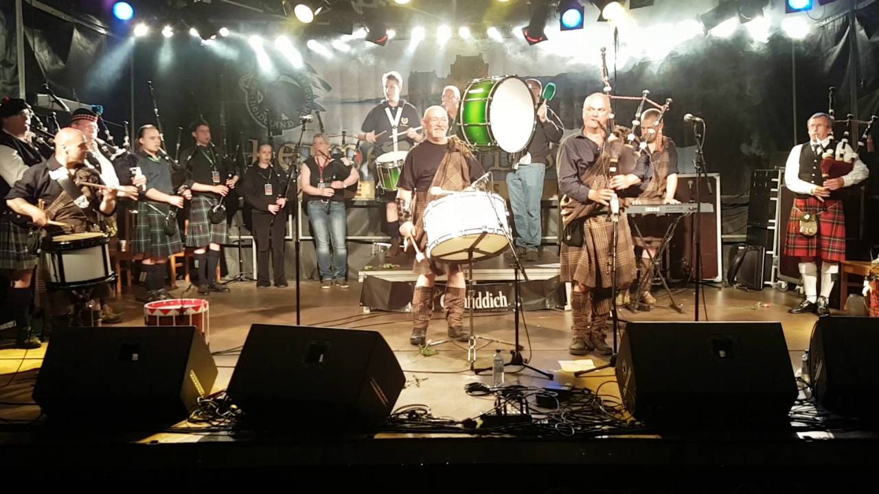 Highland Cathedral - YouTube