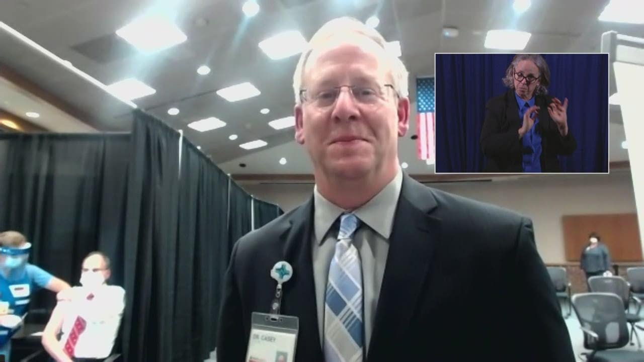 Mercy Health St. Vincent Hospital chief medical officer gets vaccine on ...