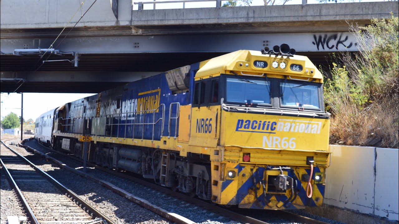 Pacific National Locomotives Hauling The Great Southern - YouTube