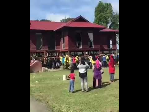 Ketauan ngentot Warga memindahkan rumah secara paksa