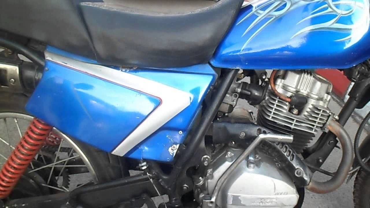 moto AKT TT 125 - YouTube