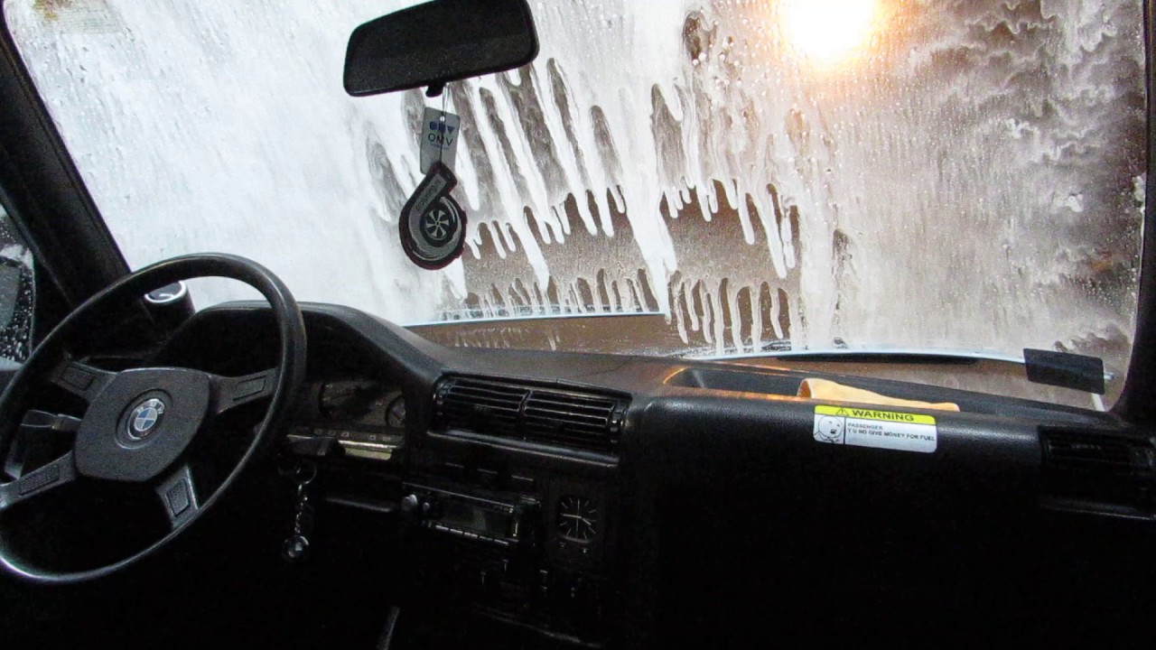 BMW e30 drive and car wash - YouTube