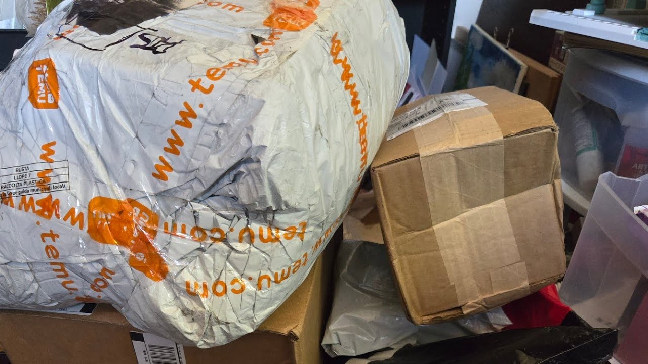 LIVE Unboxing Unclaimed/Undelivered Mail - YouTube