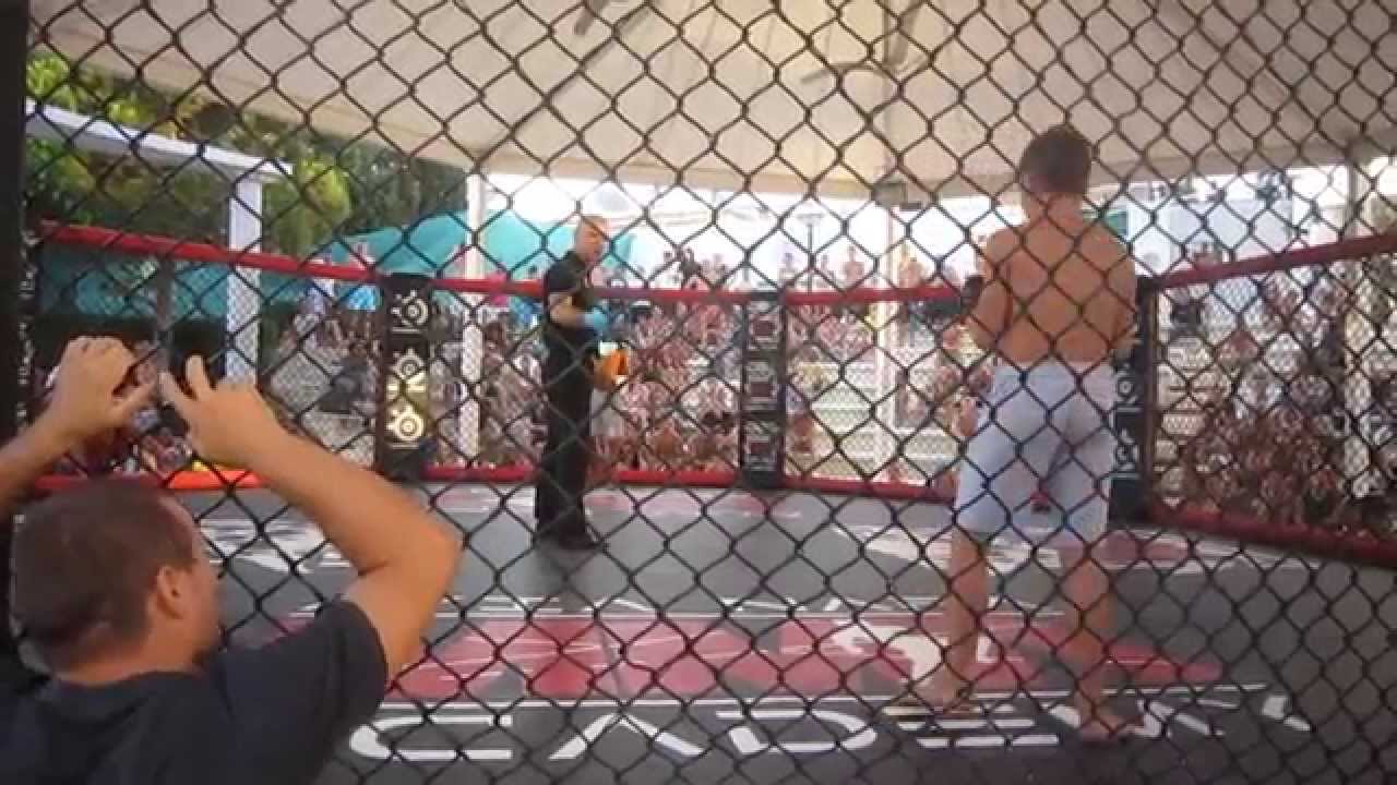 alex first mma fight - YouTube