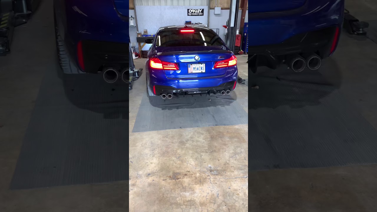 F90 M5 Straight pipe resonator - YouTube
