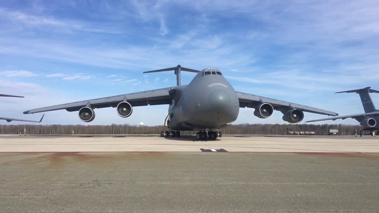 C5 taxi out. Last C5B model - YouTube