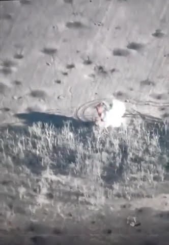 Ukraine 72 OMBr near Vugledar covered 5 Russian - YouTube