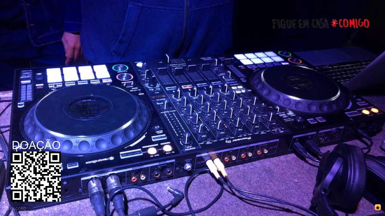LIVE - DJ LUPPI - YouTube