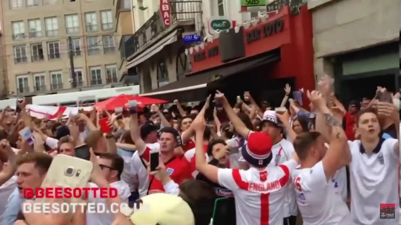 England Fans Singing In Russia 2018 World Cup - YouTube