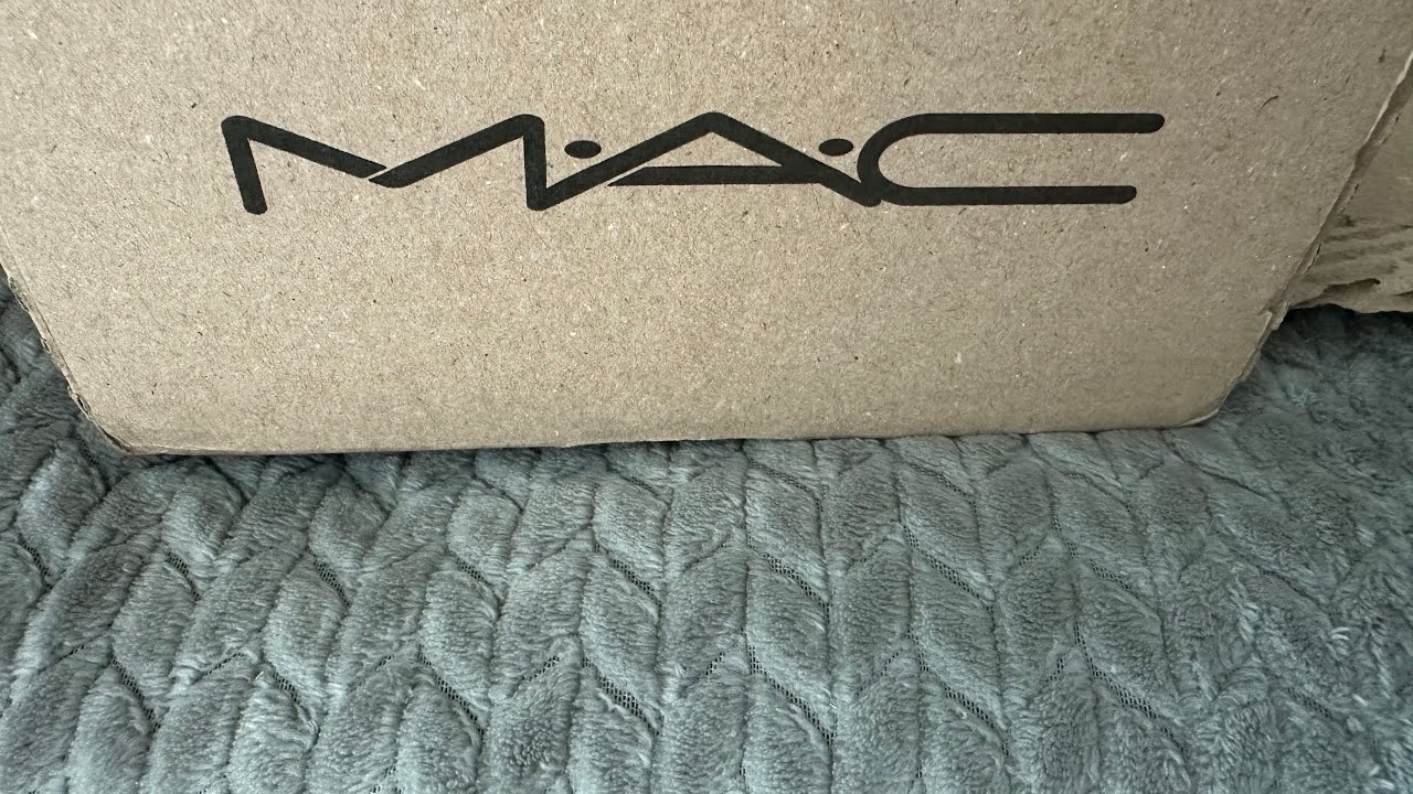 Unbox my MAC Cosmetics with me - YouTube
