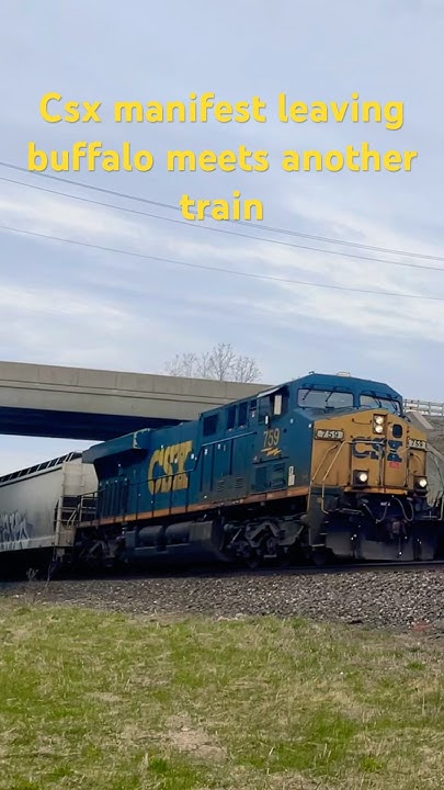CSX trains meet in front of me - YouTube