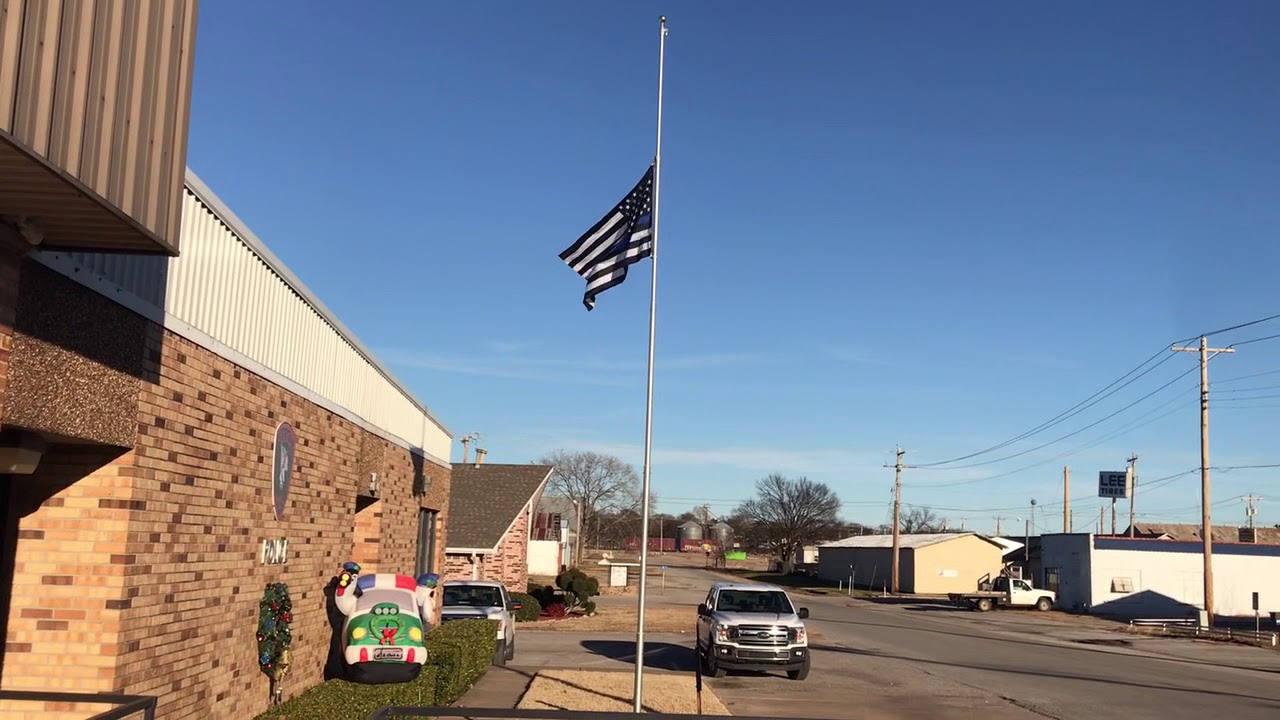 Police Department flying thin blue line gang flag - YouTube