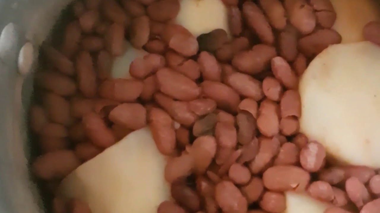 TRADITIONAL FOOD IN RWANDA 1: POTATOES & BEANS - YouTube