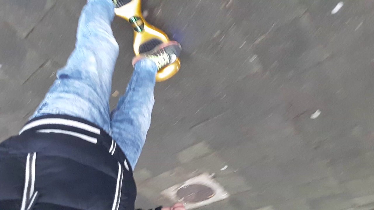 Hoverboarden met vrienden - YouTube