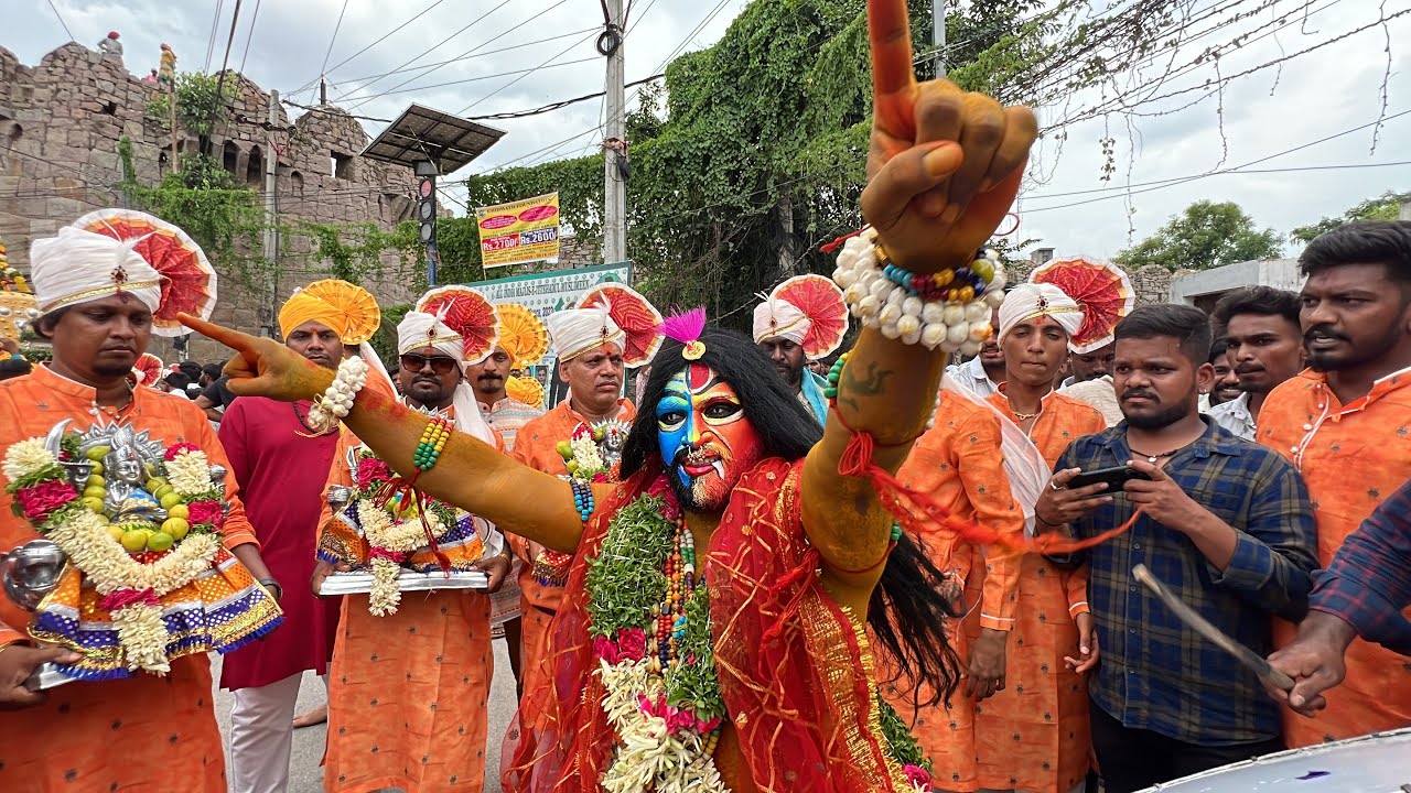Bowenpally Bharath Potharaju Dance at Golconda Bonalu 2023 | Potharaju ...