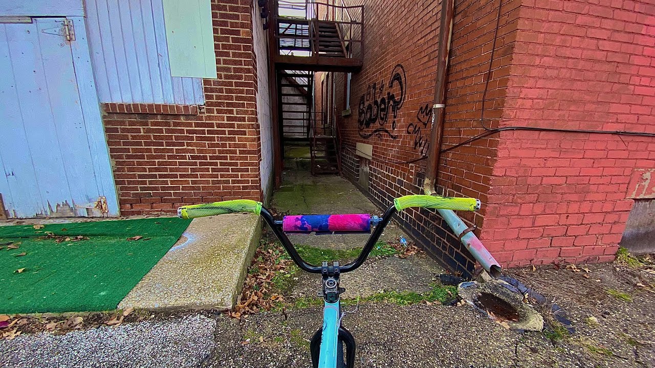 Night riding STREET BMX. I CRASHED! (BMX) (VLOG) - YouTube