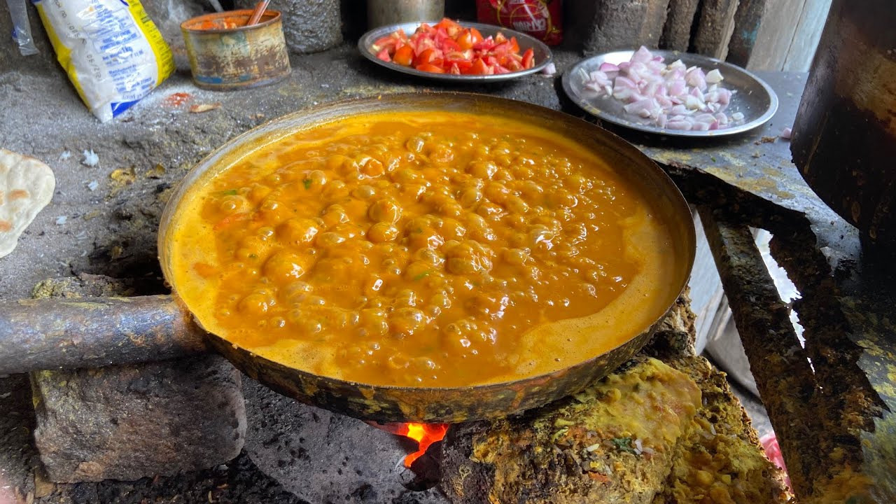 50 Year Old Dhaba | Spicy Tadka | Amul Butter Dal With Brown Rice ...