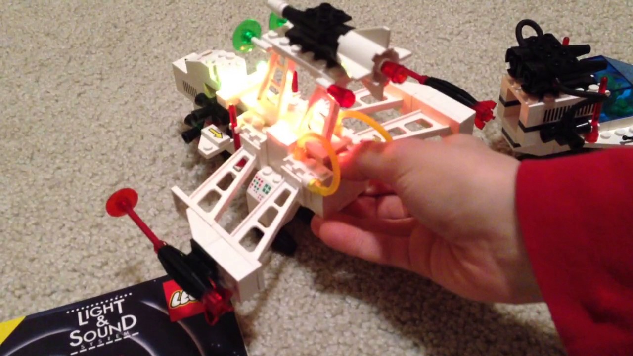 Lego 6780 Light and Sound XT Starship - YouTube