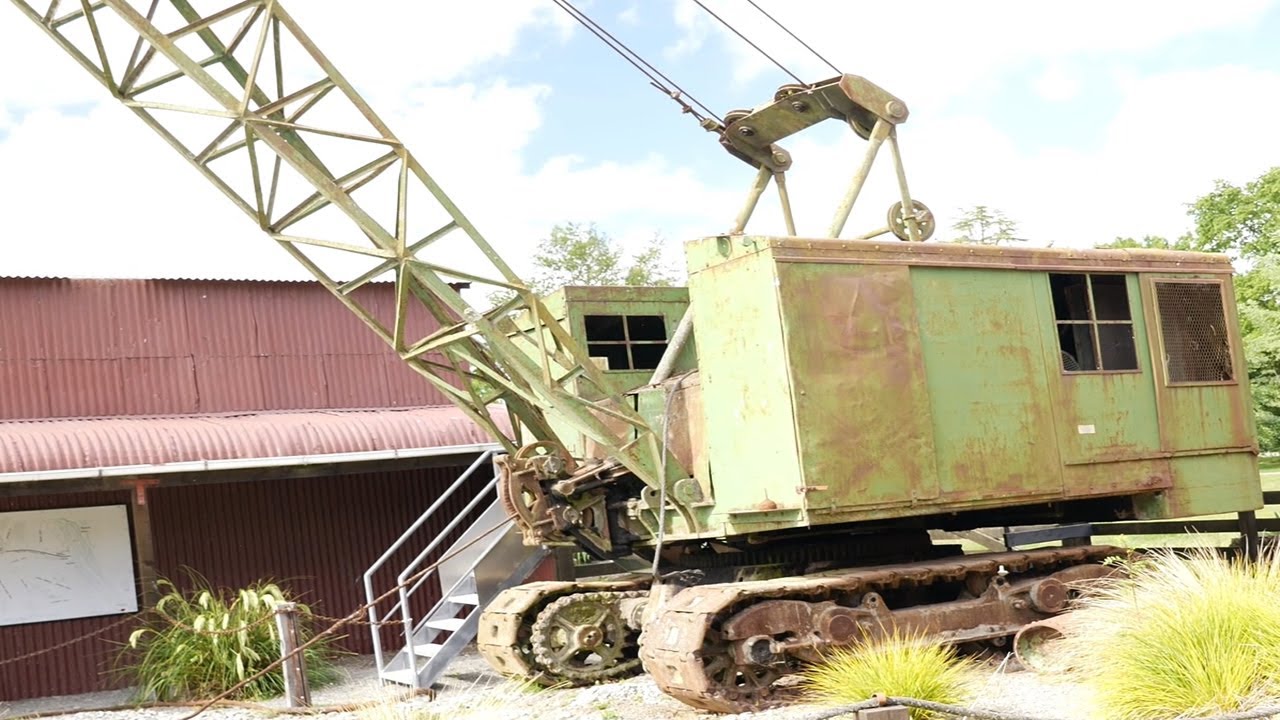 Ruston Bucyrus 37-B Dragline Excavator at the Plains Railway ...