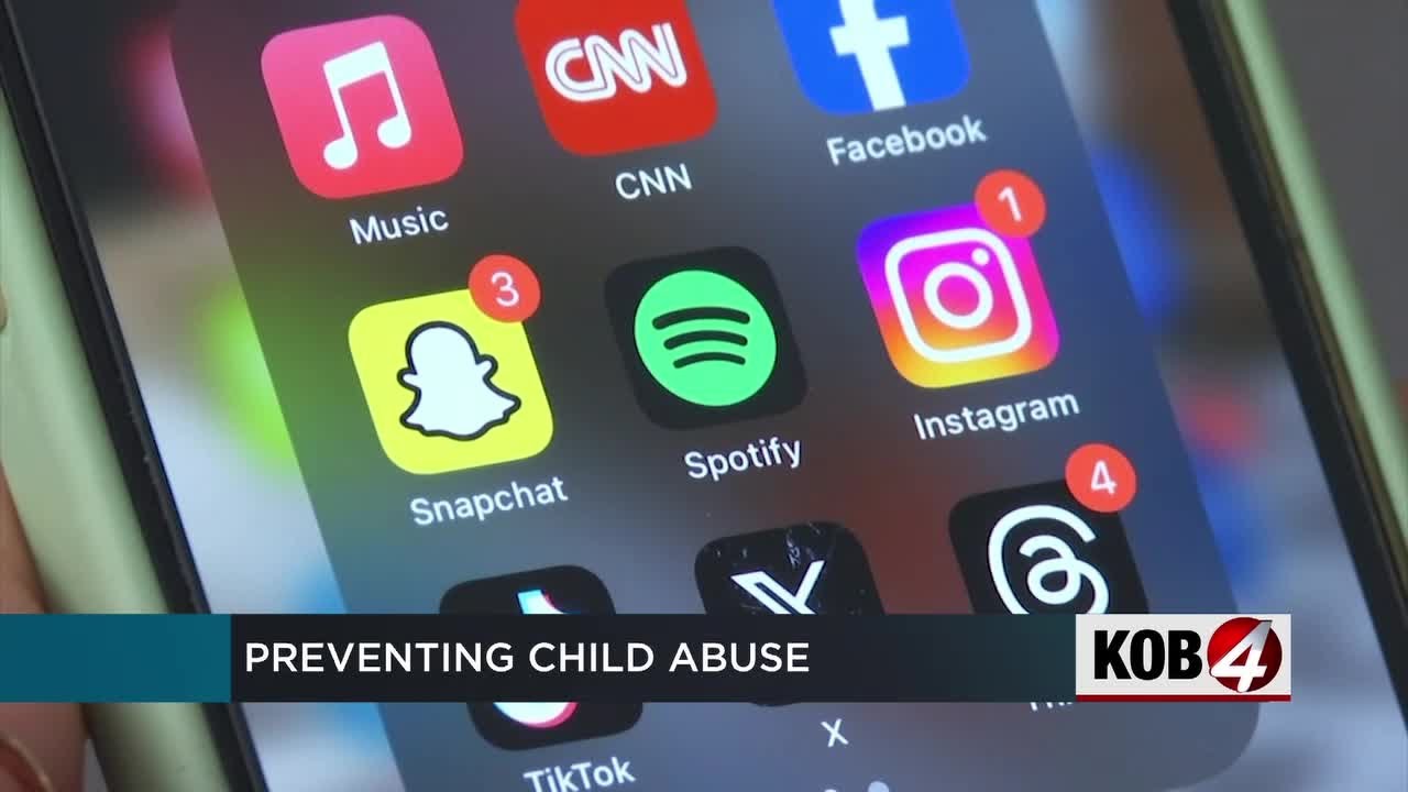 FBI warns of predators targeting children online - YouTube