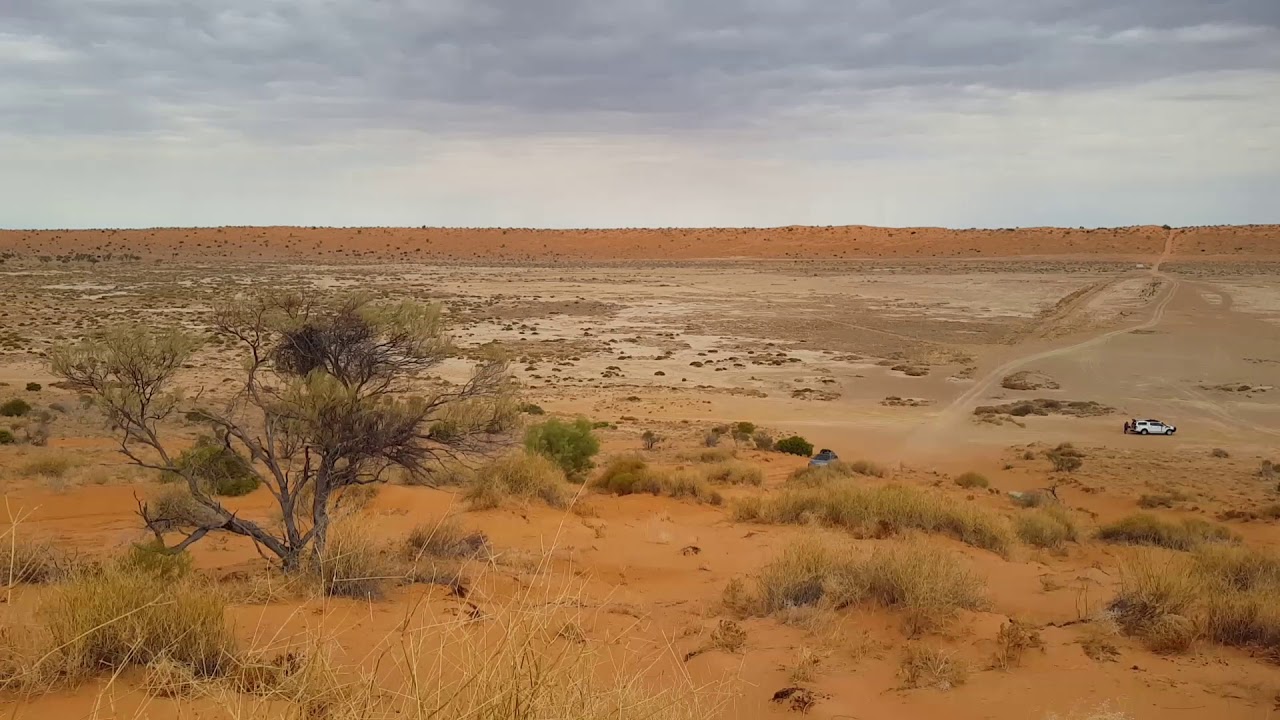 Holden Captiva doing Big Red Simpson desert - YouTube